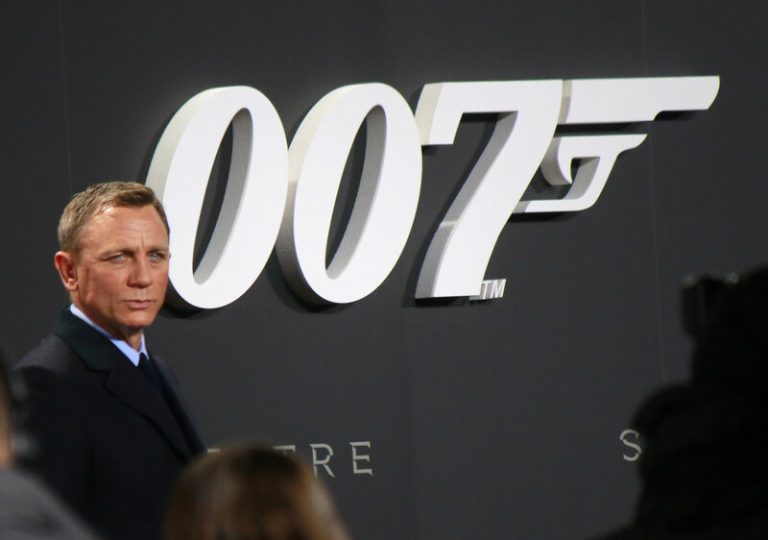 Agent 007 James Bond - Tomaz Laven